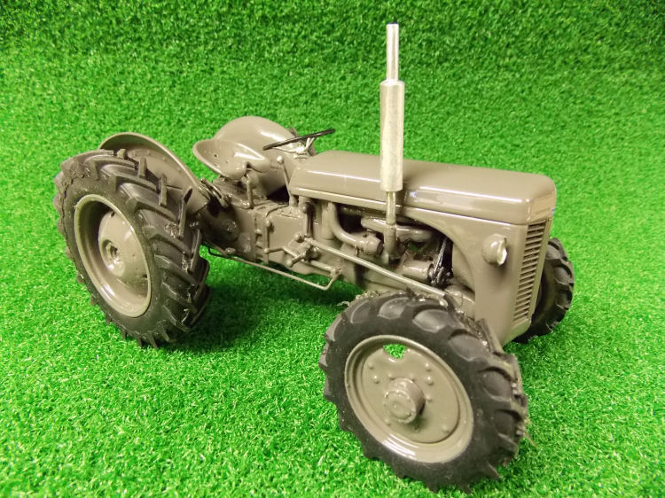 RJN Classic Tractors | Classic Model Tractors - Ferguson TEF 20 4WD