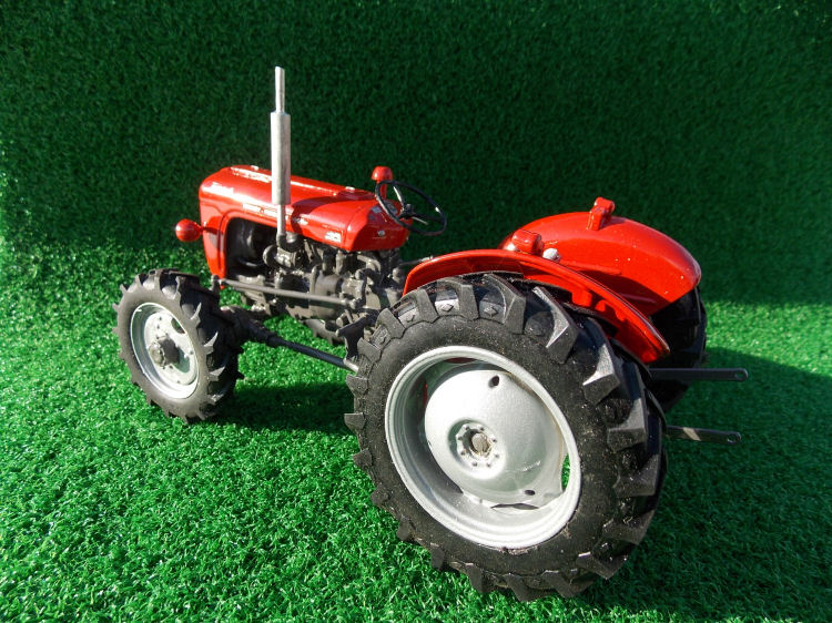 RJN Classic Tractors | Classic Model Tractors - Massey Ferguson 35X 4WD
